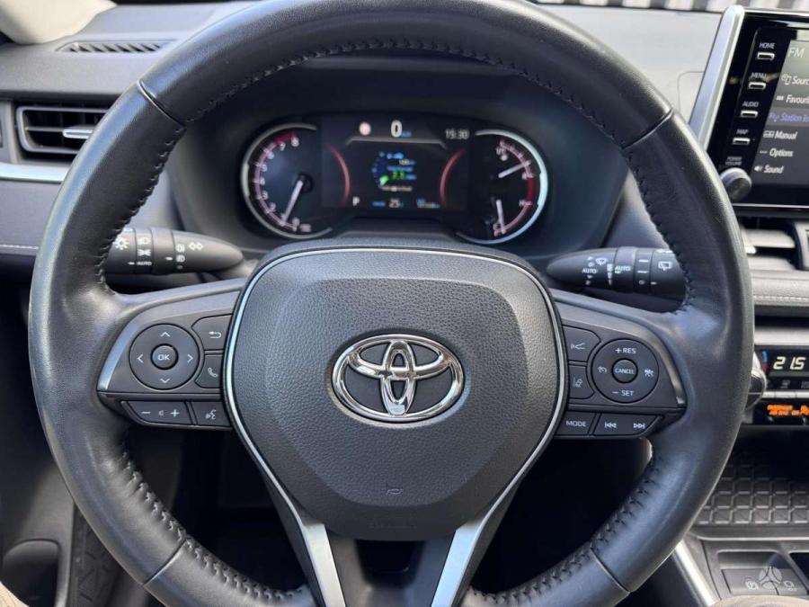 Pelēks Toyota RAV4 2022 Viļņa, ar dzinēja tilpumu 2.00 L un nobraukumu 100 tūkst. km par 23950 €, foto 10 vietnē AUTOMOTO.COM.LV