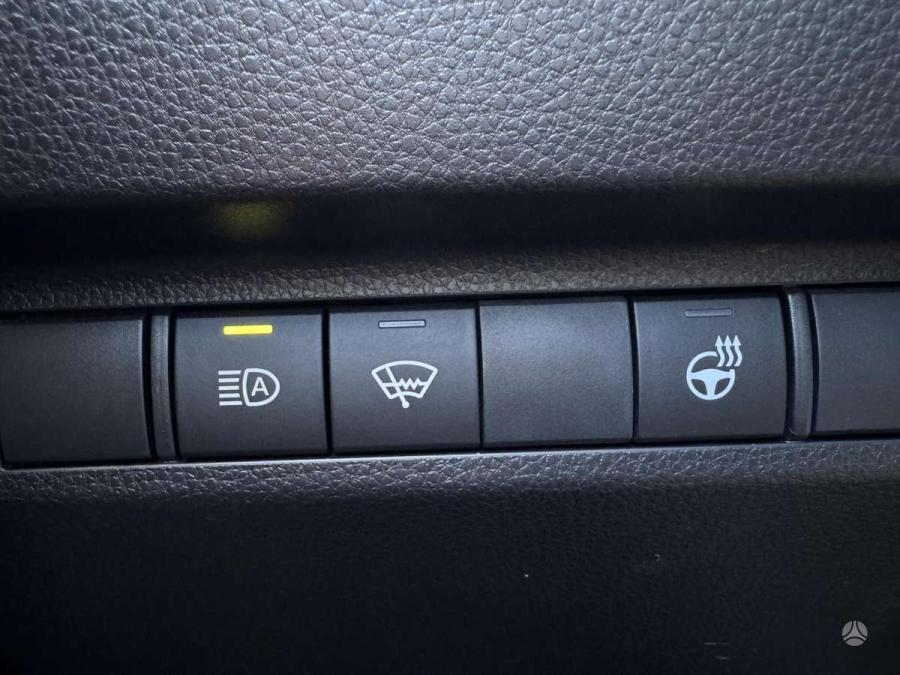 Pelēks Toyota RAV4 2022 Viļņa, ar dzinēja tilpumu 2.00 L un nobraukumu 100 tūkst. km par 23950 €, foto 23 vietnē AUTOMOTO.COM.LV