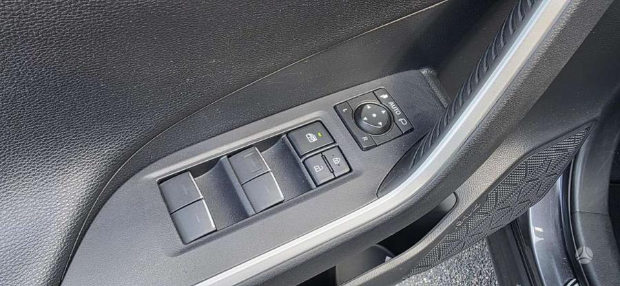 Pelēks Toyota RAV4 2022 Viļņa, ar dzinēja tilpumu 2.49 L un nobraukumu 121 tūkst. km par 33350 €, foto 19 vietnē AUTOMOTO.COM.LV