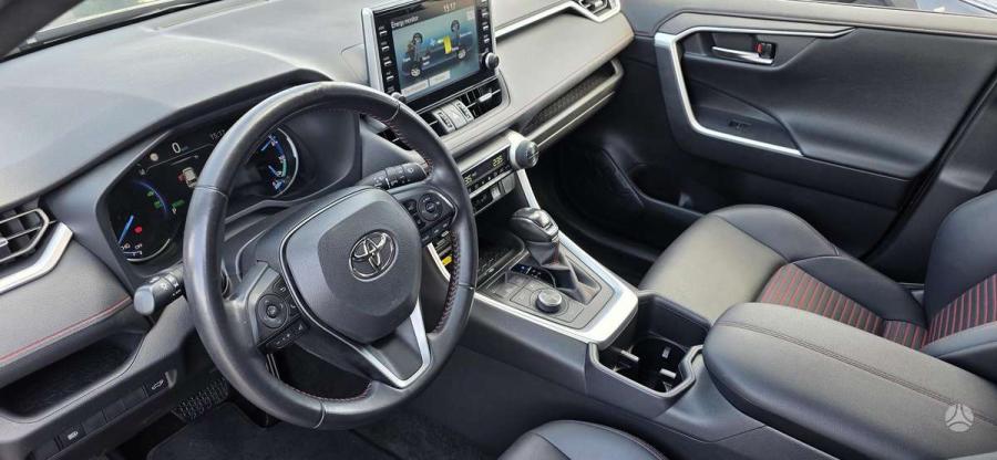 Pelēks Toyota RAV4 2022 Viļņa, ar dzinēja tilpumu 2.49 L un nobraukumu 121 tūkst. km par 33350 €, foto 21 vietnē AUTOMOTO.COM.LV