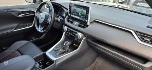 Pelēks Toyota RAV4 2022 Viļņa, ar dzinēja tilpumu 2.49 L un nobraukumu 121 tūkst. km par 33350 €, foto 24 vietnē AUTOMOTO.COM.LV