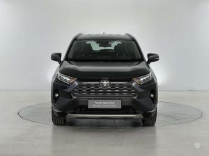 Grey Toyota RAV4 2022 in Vilnius, with an engine capacity of 1.99 L and mileage of 127 thousand km for 23900 €, photo 6 on AUTOMOTO.COM.LV