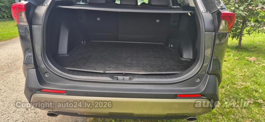 Pelēks Toyota RAV4 2022 Saue, ar dzinēja tilpumu 2.50 L un nobraukumu 50 tūkst. km par 34000 €, foto 7 vietnē AUTOMOTO.COM.LV