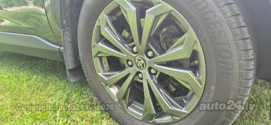 Pelēks Toyota RAV4 2022 Saue, ar dzinēja tilpumu 2.50 L un nobraukumu 50 tūkst. km par 34000 €, foto 8 vietnē AUTOMOTO.COM.LV