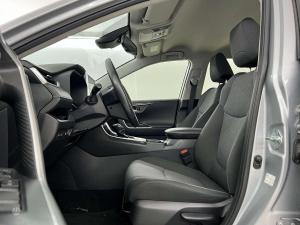 Grey Toyota RAV4 2022 in Vilnius, with an engine capacity of 1.99 L and mileage of 119 thousand km for 23900 €, photo 12 on AUTOMOTO.COM.LV