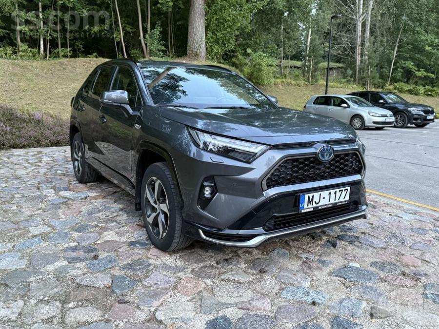 Серый Тойота РАВ 4 2022 в Огре, объемом двигателя 2.50 л и пробегом 114 тыс. км за 37500 €, фото 3 на AUTOMOTO.COM.LV