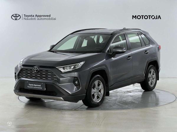 Pelēks Toyota RAV4 2022 Viļņa, ar dzinēja tilpumu 1.99 L un nobraukumu 121 tūkst. km par 23900 €, foto 1 vietnē AUTOMOTO.COM.LV