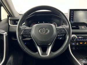 Grey Toyota RAV4 2022 in Vilnius, with an engine capacity of 1.99 L and mileage of 121 thousand km for 23900 €, photo 13 on AUTOMOTO.COM.LV