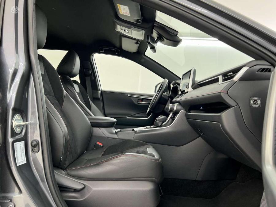 Pelēks Toyota RAV4 2022 Viļņa, ar dzinēja tilpumu 2.49 L un nobraukumu 132 tūkst. km par 35900 €, foto 7 vietnē AUTOMOTO.COM.LV