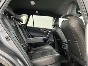 Pelēks Toyota RAV4 2022 Viļņa, ar dzinēja tilpumu 2.49 L un nobraukumu 132 tūkst. km par 35900 €, foto 8 vietnē AUTOMOTO.COM.LV