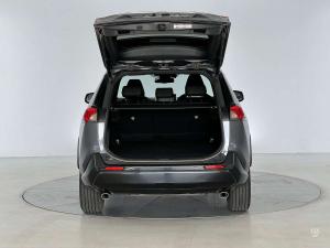 Pelēks Toyota RAV4 2022 Viļņa, ar dzinēja tilpumu 2.49 L un nobraukumu 132 tūkst. km par 35900 €, foto 11 vietnē AUTOMOTO.COM.LV
