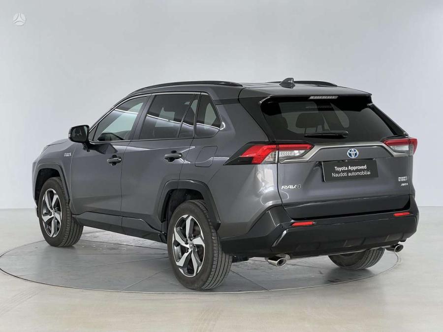 Pelēks Toyota RAV4 2022 Viļņa, ar dzinēja tilpumu 2.49 L un nobraukumu 132 tūkst. km par 35900 €, foto 18 vietnē AUTOMOTO.COM.LV