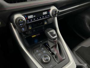 Pelēks Toyota RAV4 2022 Viļņa, ar dzinēja tilpumu 2.49 L un nobraukumu 132 tūkst. km par 35900 €, foto 25 vietnē AUTOMOTO.COM.LV