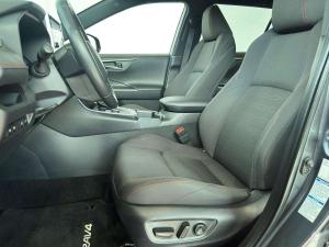 Grey Toyota RAV4 2022 in Siauliai, with an engine capacity of 2.49 L and mileage of 67 thousand km for 35900 €, photo 15 on AUTOMOTO.COM.LV