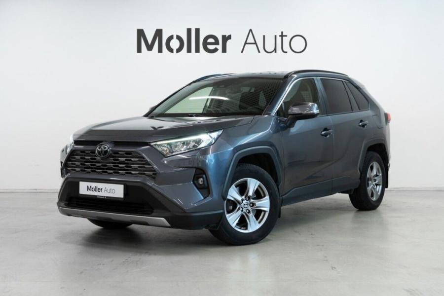 Grey Toyota RAV4 2022 in Vilnius, with an engine capacity of 2.00 L and mileage of 86 thousand km for 25000 €, photo 1 on AUTOMOTO.COM.LV