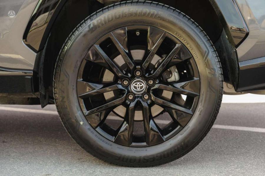 Grey Toyota RAV4 2022 in Klaipeda, with an engine capacity of 2.49 L and mileage of 90 thousand km for 33500 €, photo 52 on AUTOMOTO.COM.LV