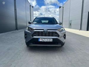 Grey Toyota RAV4 2022 in Klaipeda, with an engine capacity of 2.49 L and mileage of 43 thousand km for 29000 €, photo 16 on AUTOMOTO.COM.LV