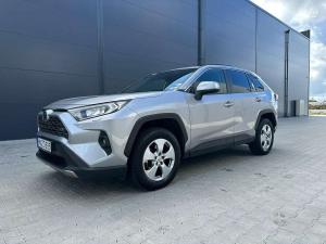 Grey Toyota RAV4 2022 in Klaipeda, with an engine capacity of 2.49 L and mileage of 43 thousand km for 29000 €, photo 18 on AUTOMOTO.COM.LV