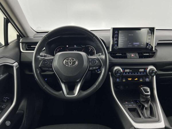 Grey Toyota RAV4 2022 in Vilnius, with an engine capacity of 1.99 L and mileage of 122 thousand km for 23900 €, photo 10 on AUTOMOTO.COM.LV