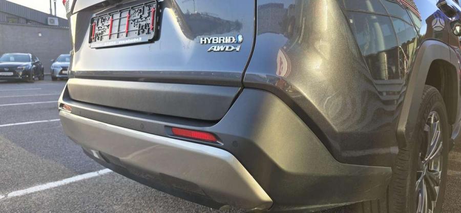 Grey Toyota RAV4 2022 in Vilnius, with an engine capacity of 2.49 L and mileage of 117 thousand km for 29980 €, photo 30 on AUTOMOTO.COM.LV