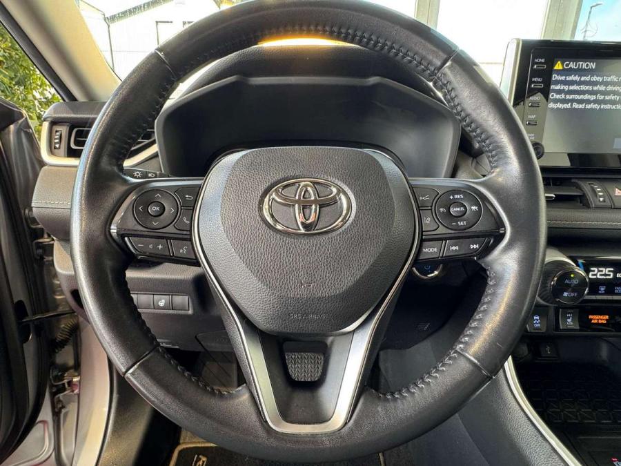 Pelēks Toyota RAV4 2022 Šauļi, ar dzinēja tilpumu 2.49 L un nobraukumu 149 tūkst. km par 22900 €, foto 12 vietnē AUTOMOTO.COM.LV