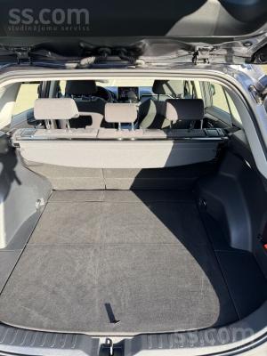 Pelēks Toyota RAV4 2022 Rīga, ar dzinēja tilpumu 2.50 L un nobraukumu 77 tūkst. km par 26950 €, foto 12 vietnē AUTOMOTO.COM.LV