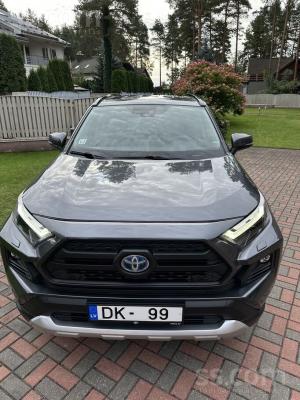 Pelēks Toyota RAV4 2022 Rīga, ar dzinēja tilpumu 2.50 L un nobraukumu 67 tūkst. km par 34850 €, foto 6 vietnē AUTOMOTO.COM.LV