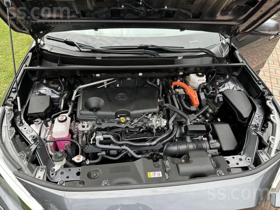Pelēks Toyota RAV4 2022 Rīga, ar dzinēja tilpumu 2.50 L un nobraukumu 67 tūkst. km par 34850 €, foto 10 vietnē AUTOMOTO.COM.LV