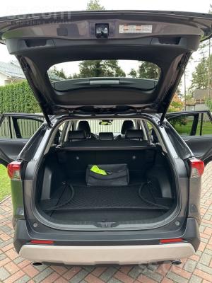 Pelēks Toyota RAV4 2022 Rīga, ar dzinēja tilpumu 2.50 L un nobraukumu 67 tūkst. km par 34850 €, foto 23 vietnē AUTOMOTO.COM.LV