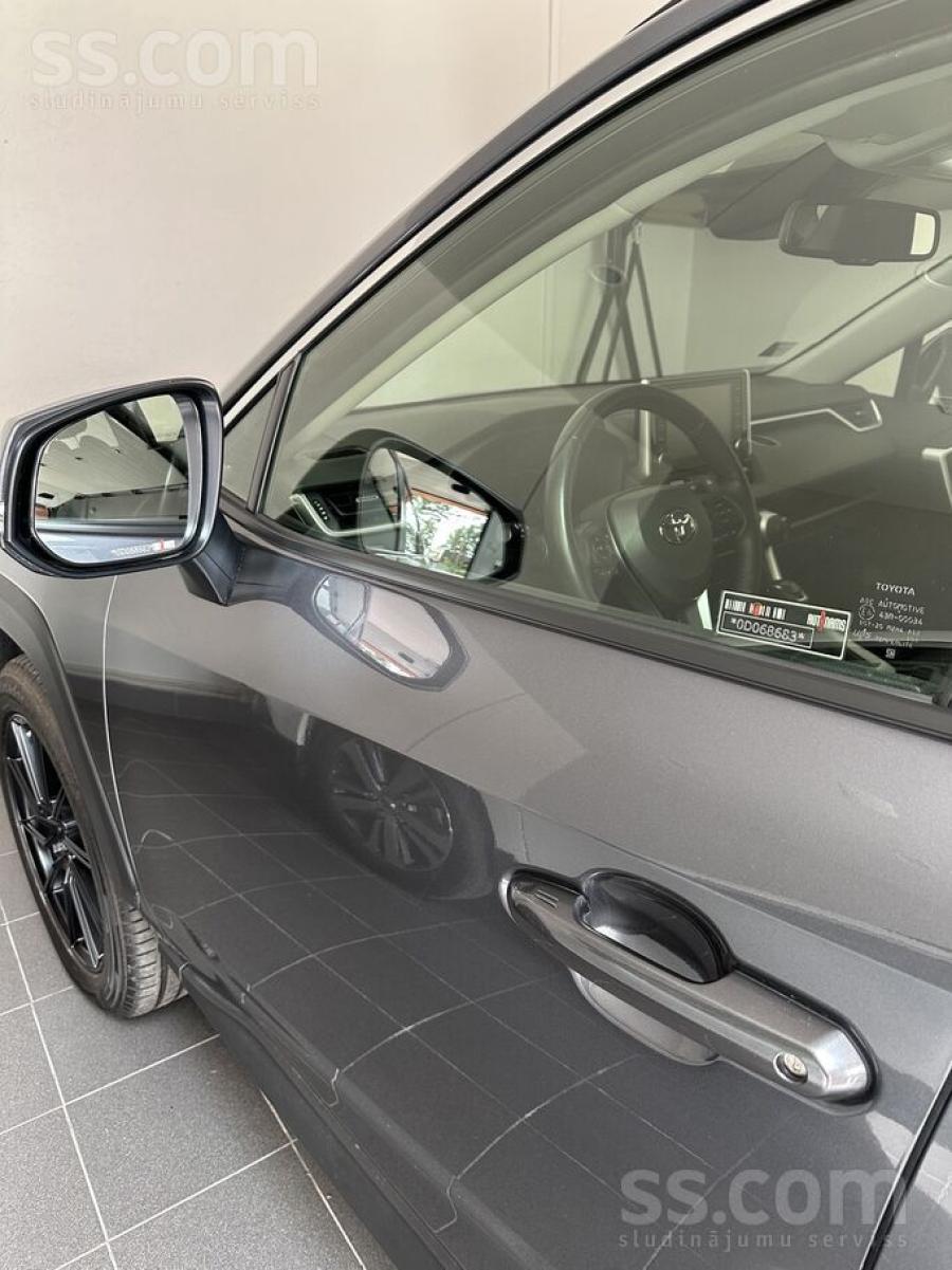 Pelēks Toyota RAV4 2022 Rīga, ar dzinēja tilpumu 2.50 L un nobraukumu 67 tūkst. km par 34850 €, foto 29 vietnē AUTOMOTO.COM.LV