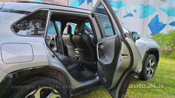 Toyota RAV4 2022 Tallina vietnÄ PelÄks Toyota RAV4 2022 Tallina, ar dzinÄja tilpumu 2.50 L un nobraukumu 0 tÅ«kst. km par 42000 ā¬, foto 9 vietnÄ AUTOMOTO.COM.LV