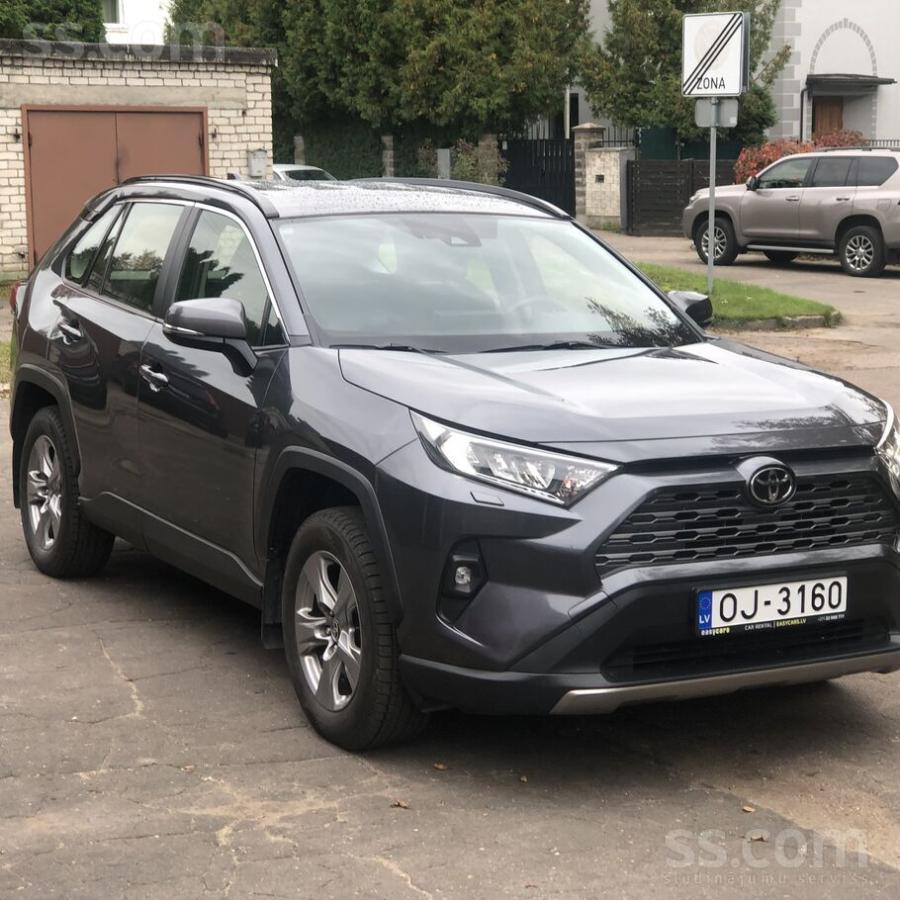Pelēks Toyota RAV4 2022 Rīga, ar dzinēja tilpumu 2.00 L un nobraukumu 119 tūkst. km par 23500 €, foto 3 vietnē AUTOMOTO.COM.LV