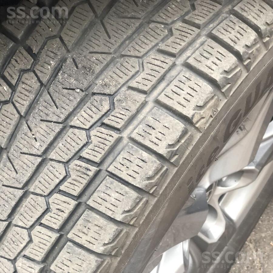 Pelēks Toyota RAV4 2022 Rīga, ar dzinēja tilpumu 2.00 L un nobraukumu 119 tūkst. km par 23500 €, foto 12 vietnē AUTOMOTO.COM.LV