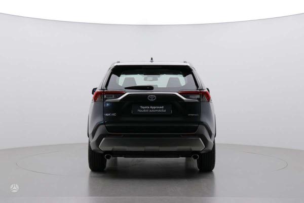 Pelēks Toyota RAV4 2023 Viļņa, ar dzinēja tilpumu 2.49 L un nobraukumu 41 tūkst. km par 32900 €, foto 5 vietnē AUTOMOTO.COM.LV