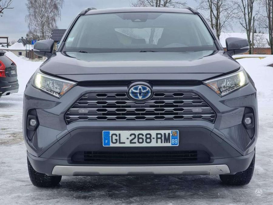 Pelēks Toyota RAV4 2023 Tauragė, ar dzinēja tilpumu 2.50 L un nobraukumu 268 tūkst. km par 18500 €, foto 3 vietnē AUTOMOTO.COM.LV