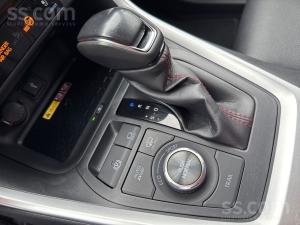 Grey Toyota RAV4 2023 in Riga, with an engine capacity of 2.50 L and mileage of 65 thousand km for 43990 €, photo 16 on AUTOMOTO.COM.LV