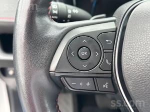 Grey Toyota RAV4 2023 in Riga, with an engine capacity of 2.50 L and mileage of 65 thousand km for 43990 €, photo 18 on AUTOMOTO.COM.LV