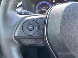 Pelēks Toyota RAV4 2023 Rīga, ar dzinēja tilpumu 2.00 L un nobraukumu 47 tūkst. km par 31990 €, foto 22 vietnē AUTOMOTO.COM.LV