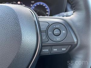 Pelēks Toyota RAV4 2023 Rīga, ar dzinēja tilpumu 2.00 L un nobraukumu 47 tūkst. km par 31990 €, foto 23 vietnē AUTOMOTO.COM.LV