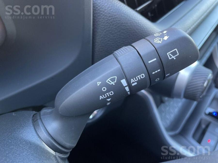 Pelēks Toyota RAV4 2023 Rīga, ar dzinēja tilpumu 2.00 L un nobraukumu 47 tūkst. km par 31990 €, foto 25 vietnē AUTOMOTO.COM.LV