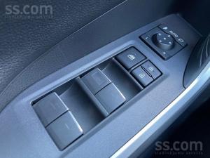 Pelēks Toyota RAV4 2023 Rīga, ar dzinēja tilpumu 2.00 L un nobraukumu 47 tūkst. km par 31990 €, foto 26 vietnē AUTOMOTO.COM.LV