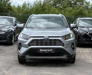 Grey Toyota RAV4 2023 in Vilnius, with an engine capacity of 2.49 L and mileage of 122 thousand km for 28990 €, photo 3 on AUTOMOTO.COM.LV