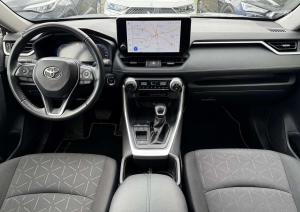Grey Toyota RAV4 2023 in Vilnius, with an engine capacity of 2.49 L and mileage of 122 thousand km for 28990 €, photo 25 on AUTOMOTO.COM.LV