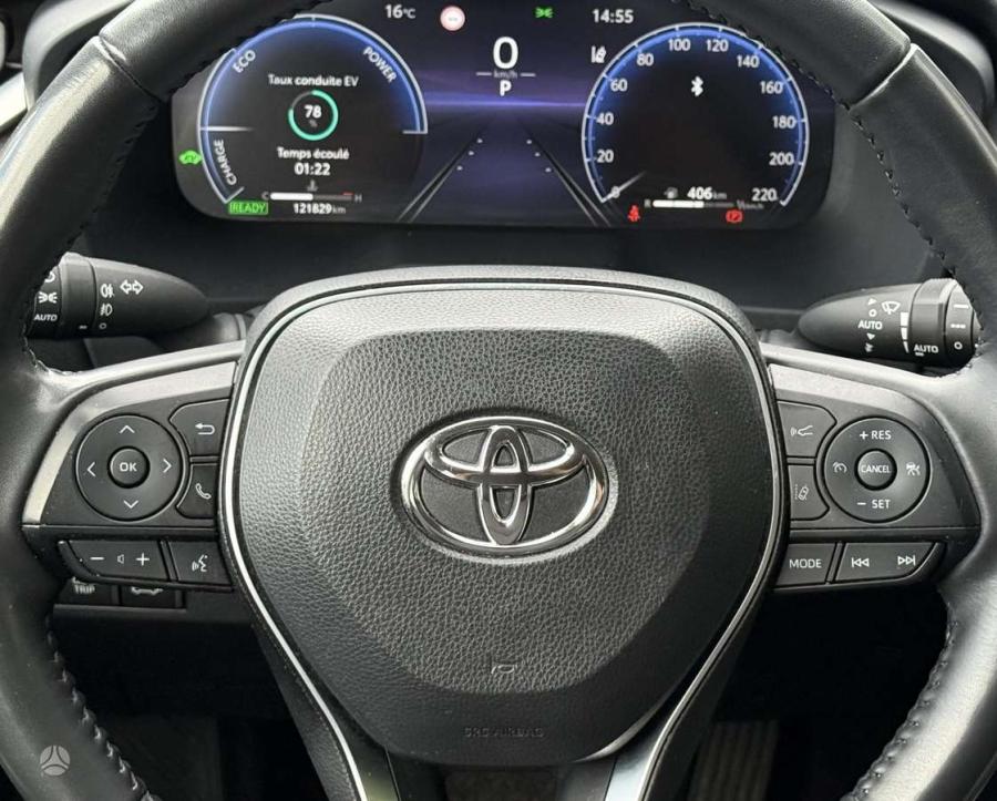 Grey Toyota RAV4 2023 in Vilnius, with an engine capacity of 2.49 L and mileage of 122 thousand km for 28990 €, photo 27 on AUTOMOTO.COM.LV