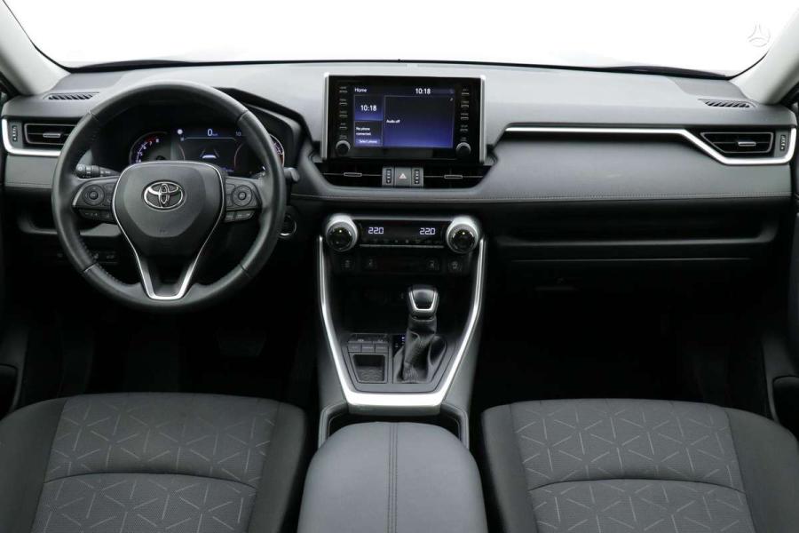 Grey Toyota RAV4 2023 in Vilnius, with an engine capacity of 1.99 L and mileage of 78 thousand km for 26900 €, photo 8 on AUTOMOTO.COM.LV