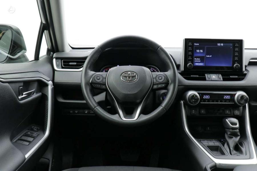 Grey Toyota RAV4 2023 in Vilnius, with an engine capacity of 1.99 L and mileage of 78 thousand km for 26900 €, photo 9 on AUTOMOTO.COM.LV