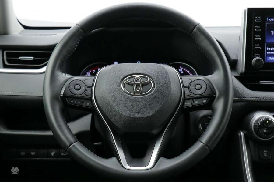 Grey Toyota RAV4 2023 in Vilnius, with an engine capacity of 1.99 L and mileage of 78 thousand km for 26900 €, photo 14 on AUTOMOTO.COM.LV