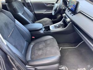 Pelēks Toyota RAV4 2023 Viļņa, ar dzinēja tilpumu 2.50 L un nobraukumu 92 tūkst. km par 31950 €, foto 8 vietnē AUTOMOTO.COM.LV