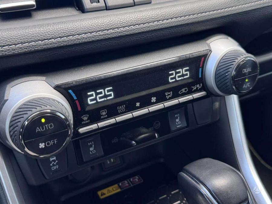 Pelēks Toyota RAV4 2023 Viļņa, ar dzinēja tilpumu 2.50 L un nobraukumu 92 tūkst. km par 31950 €, foto 26 vietnē AUTOMOTO.COM.LV