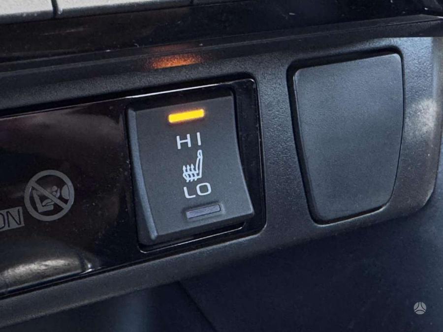 Pelēks Toyota RAV4 2023 Viļņa, ar dzinēja tilpumu 2.50 L un nobraukumu 92 tūkst. km par 31950 €, foto 27 vietnē AUTOMOTO.COM.LV